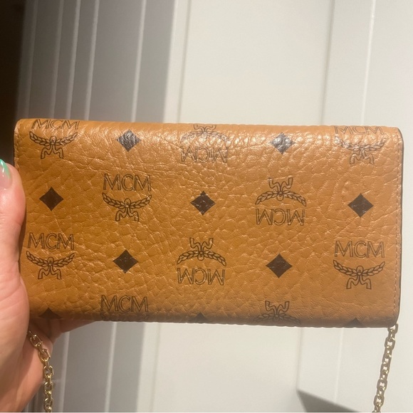MCM | Bags | Mcm Tracy Wallet On Chain In Visetos | Poshmark